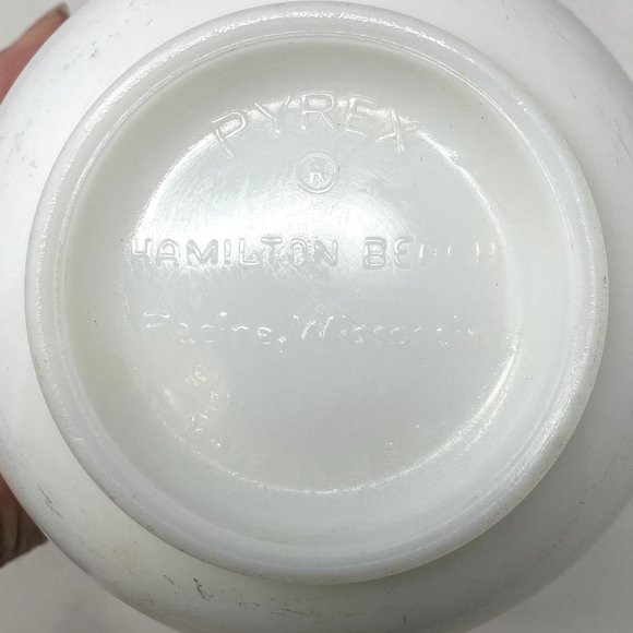 Pyrex | Kitchen | Vintage Pyrex Small Bowl | Poshmark